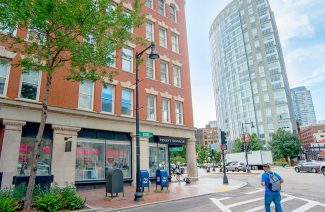 Linear Retail | Pop-Up Space for Lease